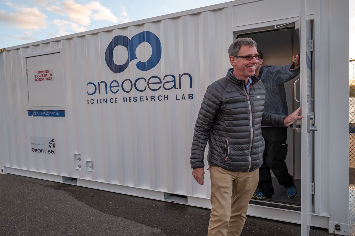 Groundbreaking Container Science Lab on Board Expedition Cruise Vessel ...