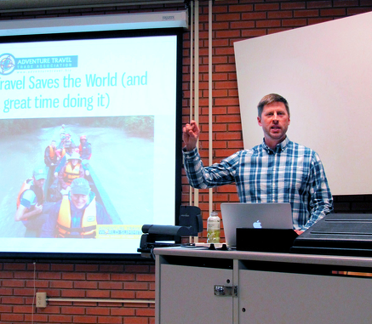 President Shannon Stowell Speaks as Entrepreneur-in-Residence to ...